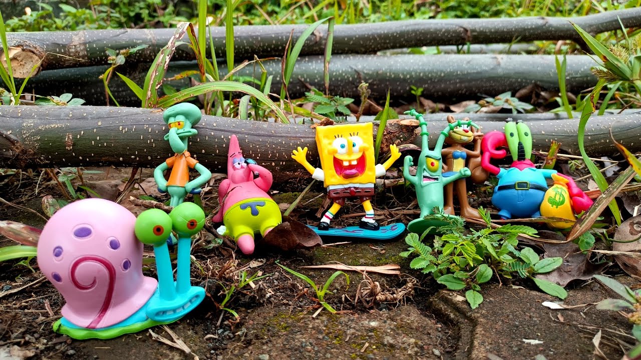 Hunting Mainan Spongebob, Patrick, Tuan Krabs, Squidwards, Sandy ...