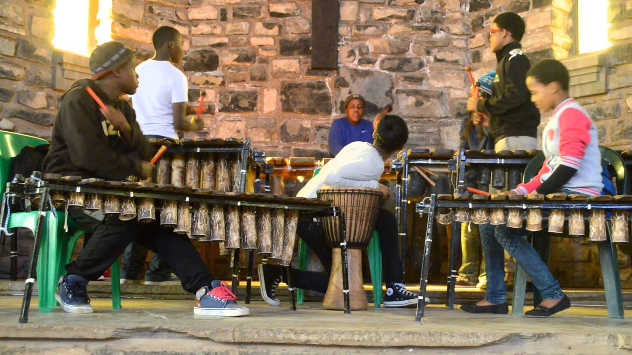Tiger Kloof Marimba Band - YouTube