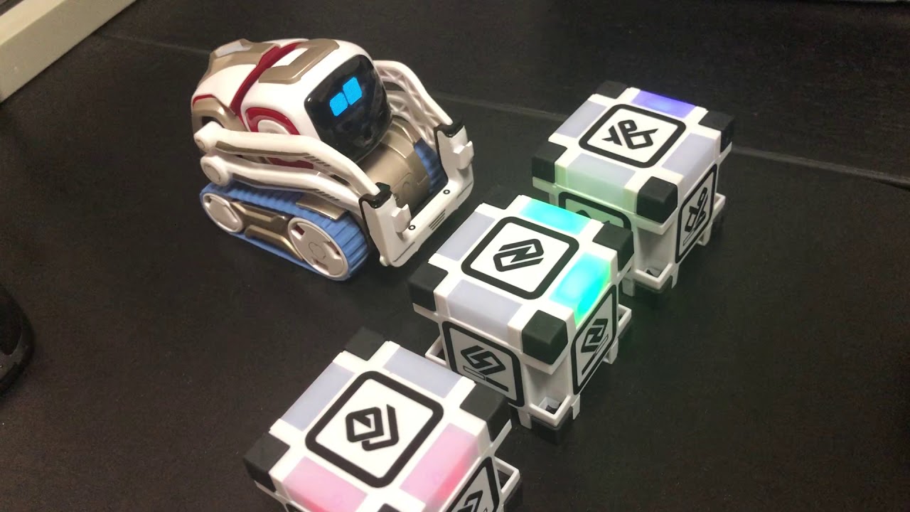 Getting Cosmo to play music with his cubes! - YouTube