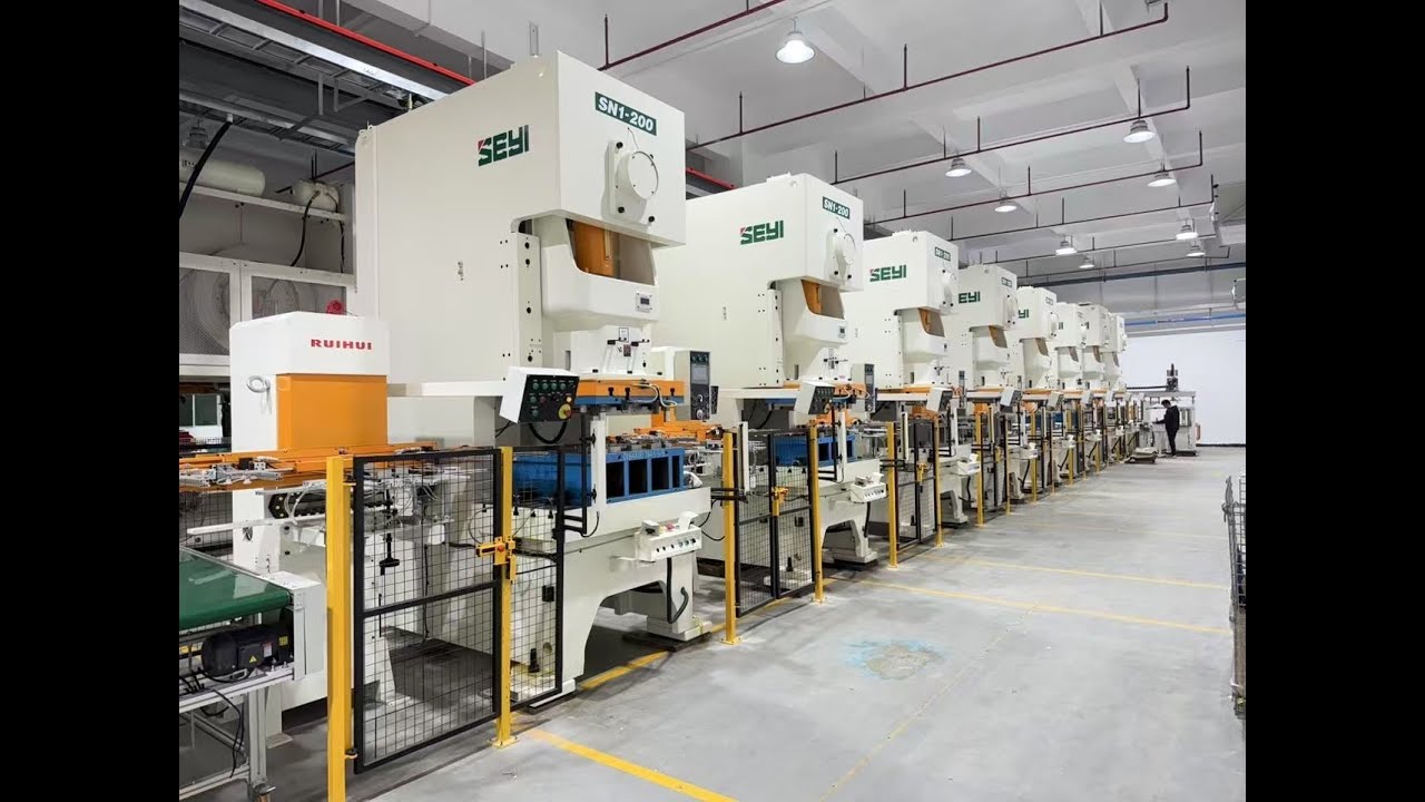 The press-to-press transfer robot stamping line is ready for production ...