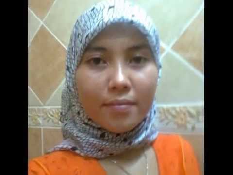 gadis kerudung merah