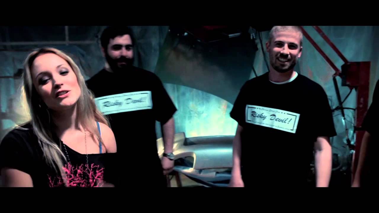 Need for Speed™ 2015 Meet the 5 crew members with Robyn - YouTube