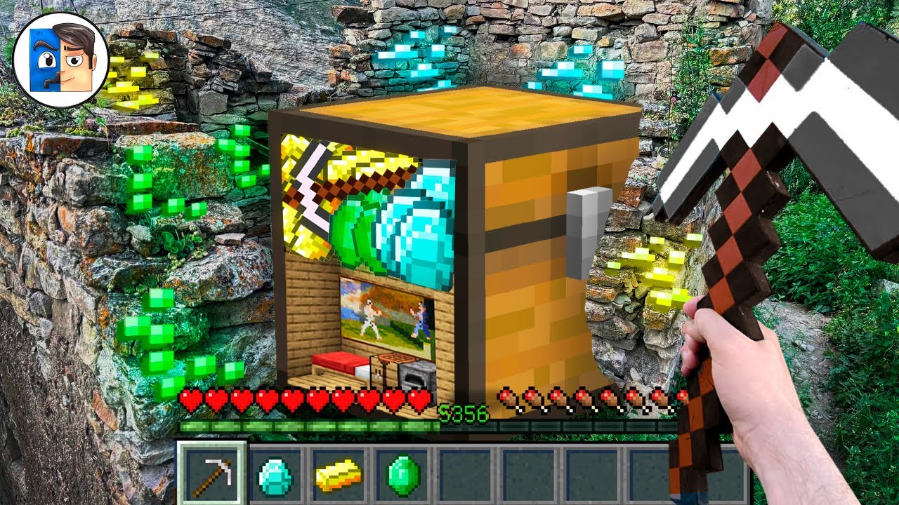 Minecraft in Real Life POV - BASE INSIDE CHEST in Realistic Minecraft 創 ...