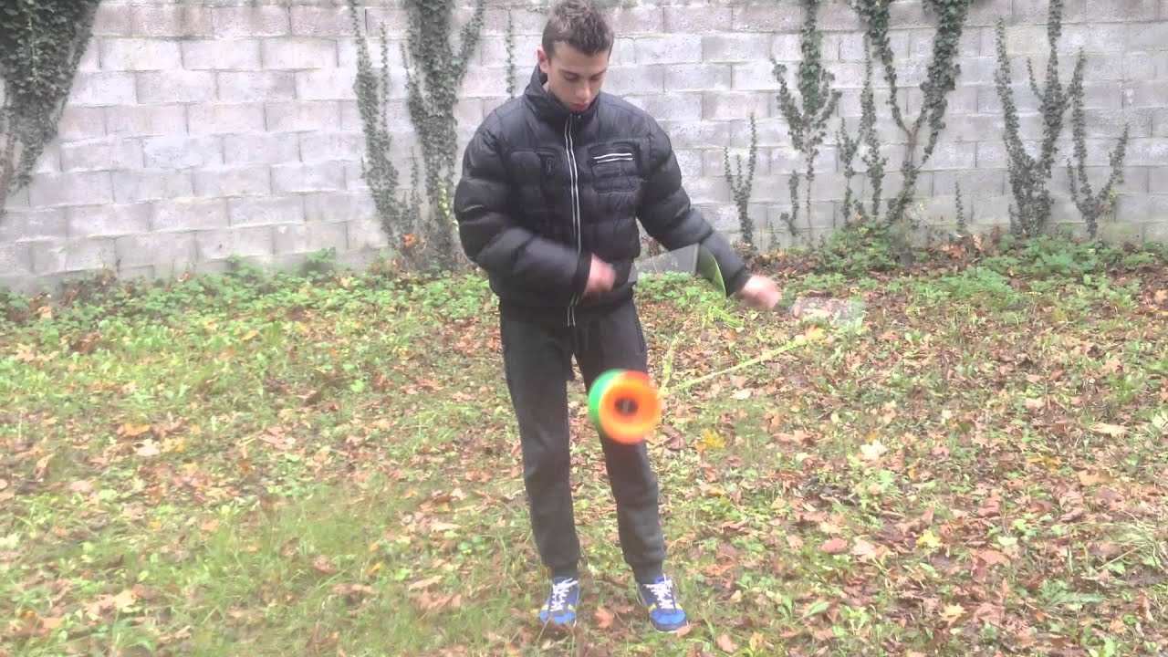 Figure diabolo débutant 2 - YouTube