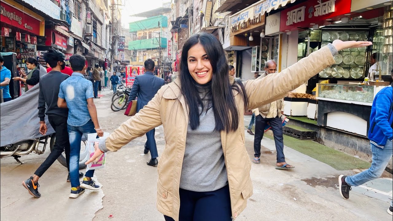 Exploring gwalior market | ग्वालियर महाराज बाड़ा | shopping vlog ...