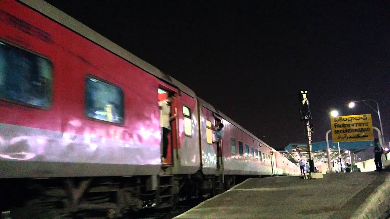 WDP4 Bengaluru Rajdhani Departs Secunderabad - YouTube