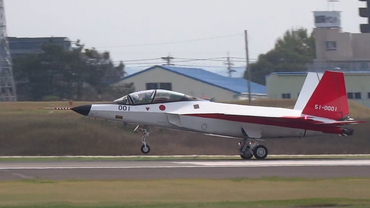 ついに！X-2ﾊｲｽﾋﾟｰﾄﾞ地上滑走試験＆C-130 名古屋空港160412 - YouTube