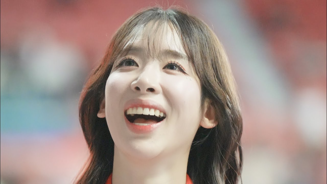 241204 나혜인 치어리더 Na Hye-in Cheerleader - YouTube