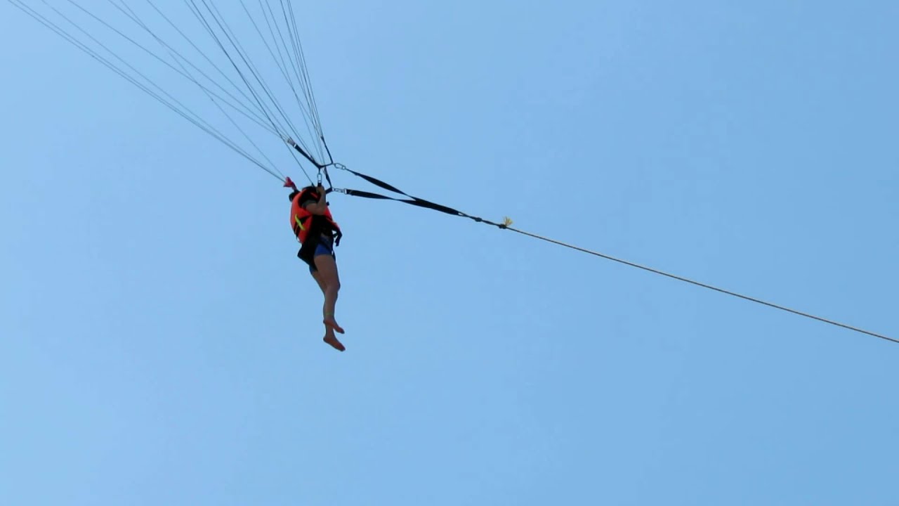 El Parachute En Playa Linda en ixtapa Zihuatanejo - YouTube