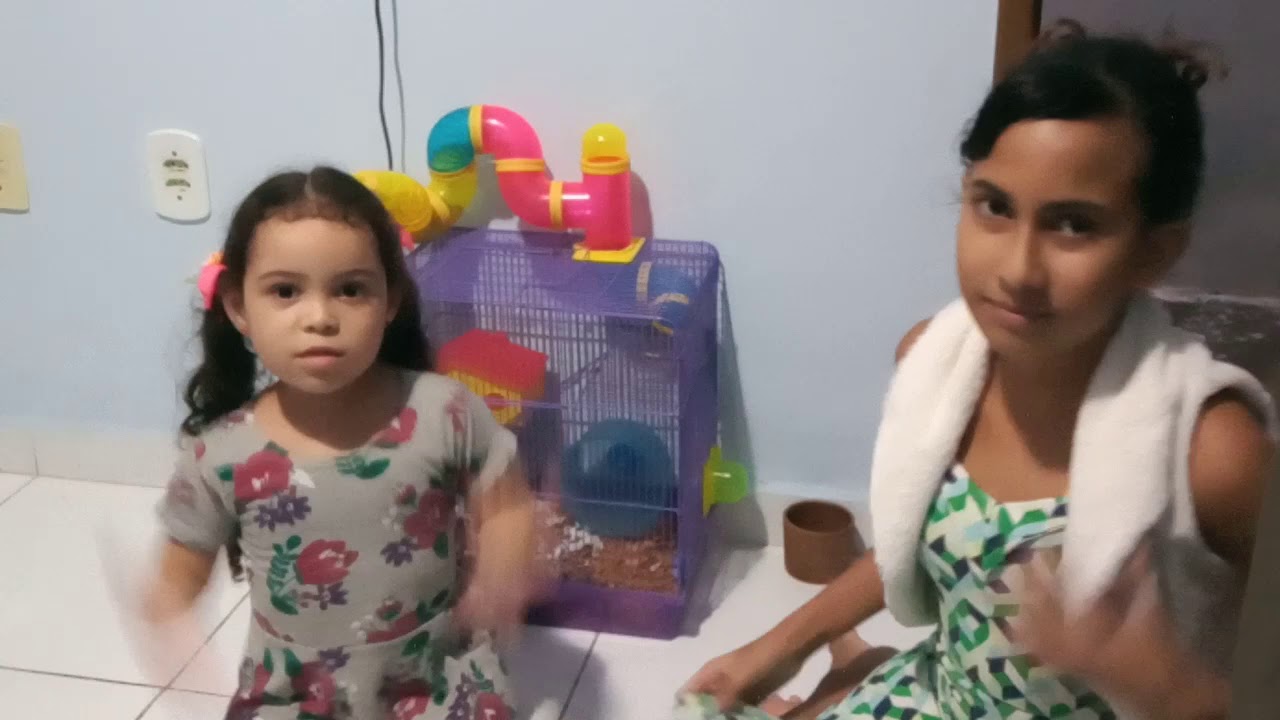 aninha e a amiguinha - YouTube