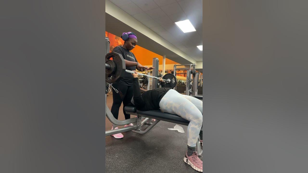 Upper body day. #gymgirls #upper bodyworkout er - YouTube