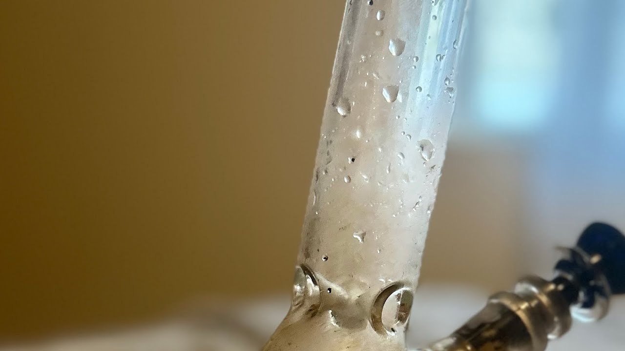 How to use a bong - YouTube