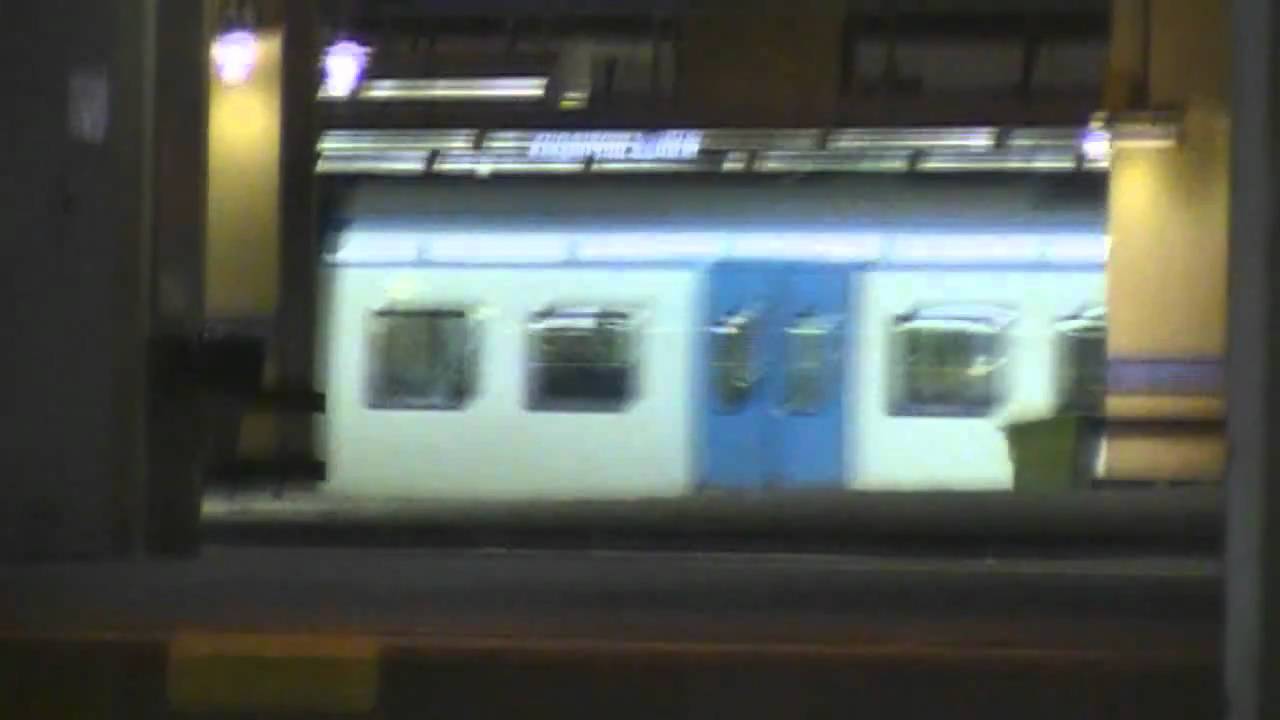 X60 train departs from Stockholm Central - YouTube