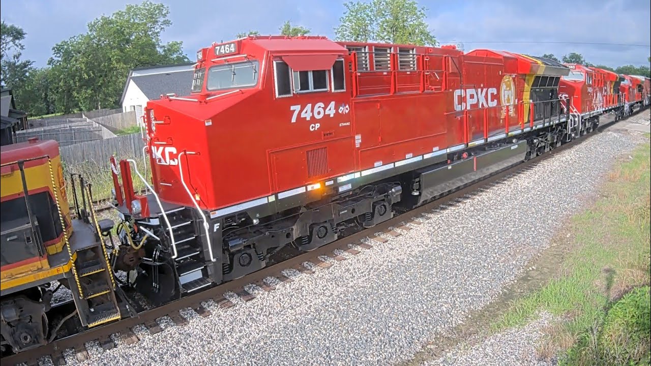New CPKC Locomotives GE ET44AC June 19 2025 - YouTube
