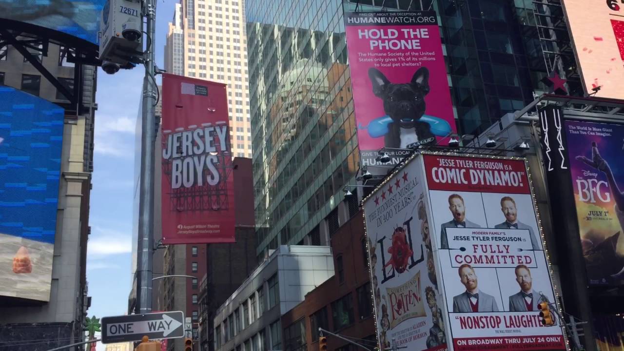 Time square ads - YouTube