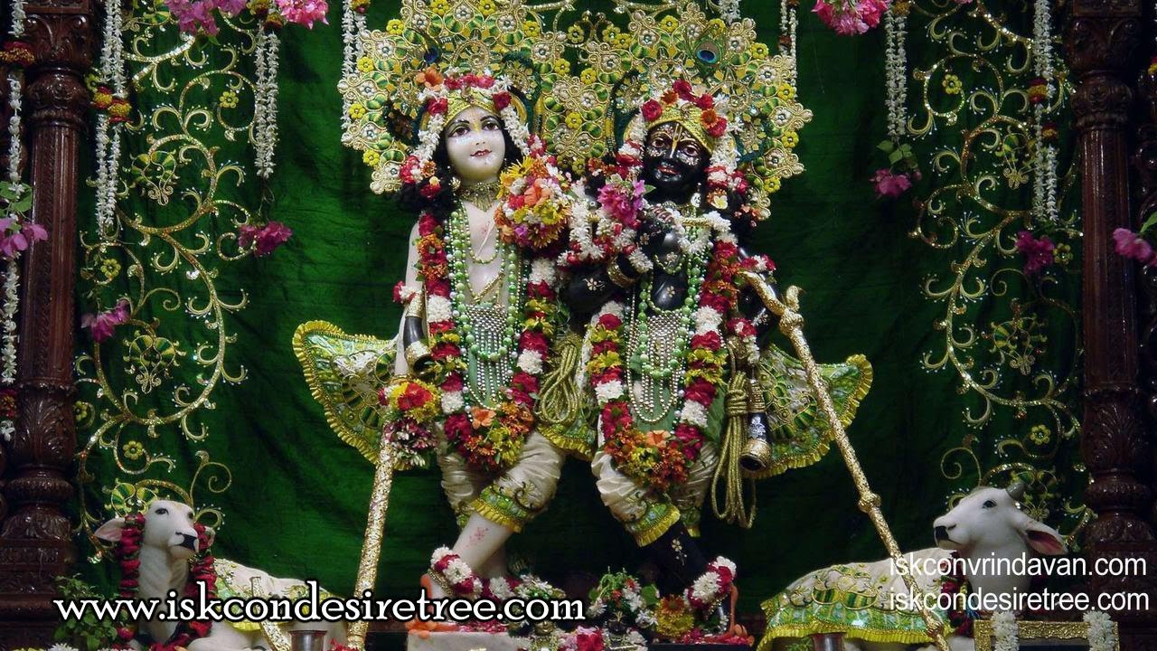 Hare Krishna Sankirtan by Aindra Prabhu - YouTube
