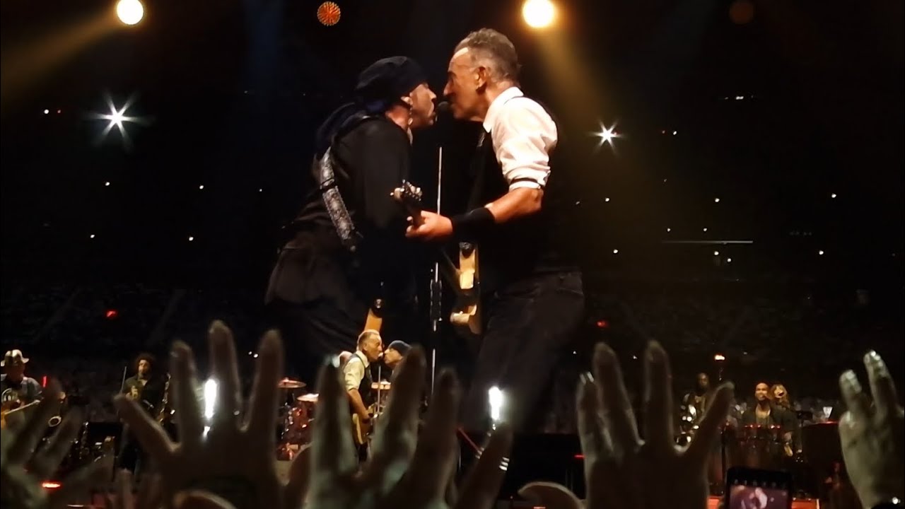 Bruce Springsteen and The E Street Band - No Surrender - Stockholm 15 ...