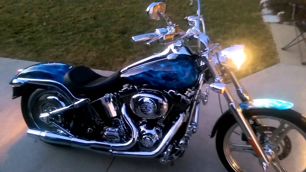 Harley Davidson Softail Deuce fully customized - YouTube