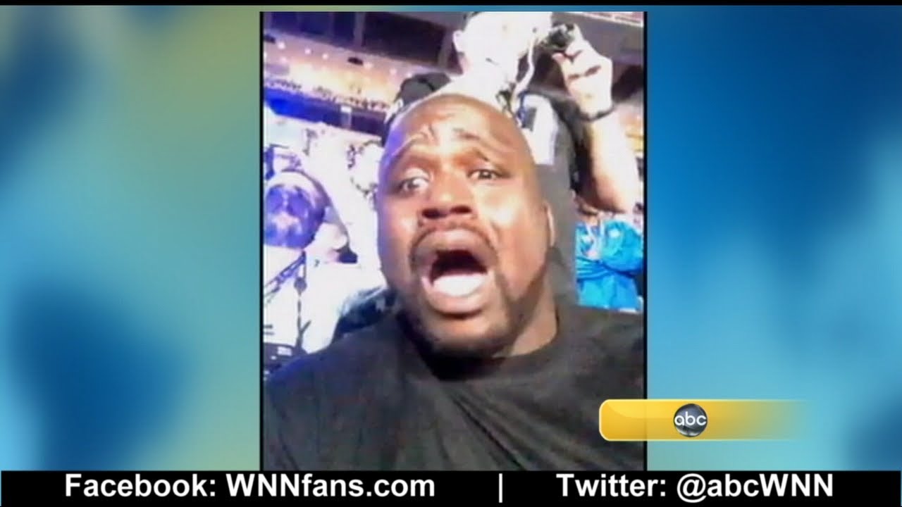 Shaq Sings 'Halo' During Beyonce's Halftime Show - YouTube