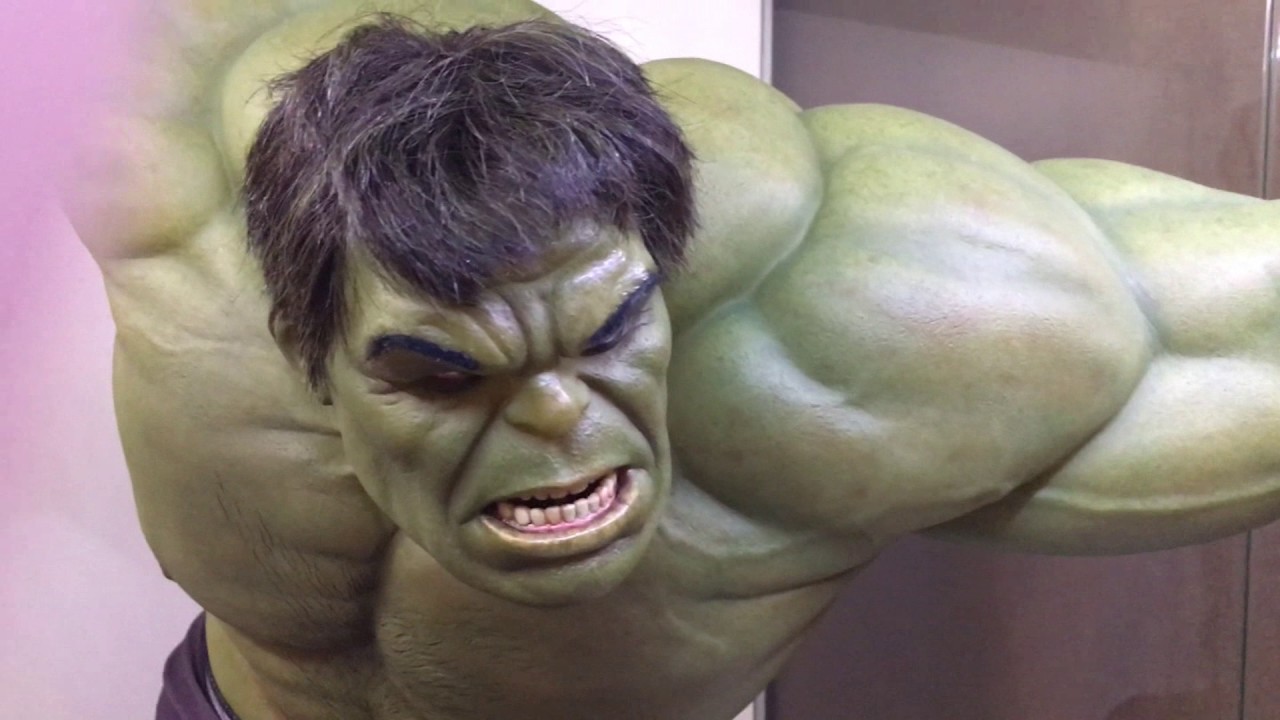 HULK elite creature collectible cinemaquette 1/3 scale statue ecc - YouTube