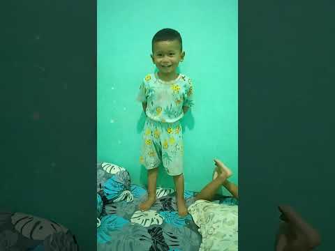 ketika adek sayang sama kakanya #anakpintarlucuaktip #lucu #adiklucu #viral #shorts