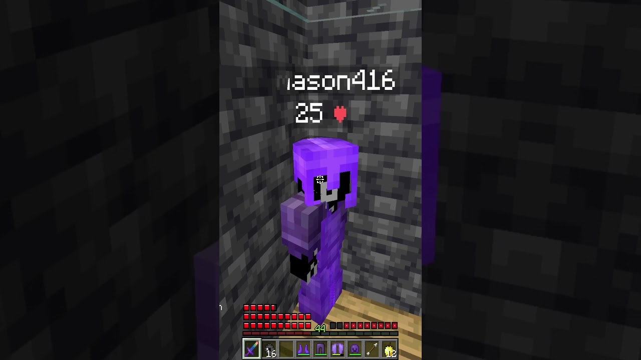 Raiding a RICH base on the lifesteal SMP - YouTube