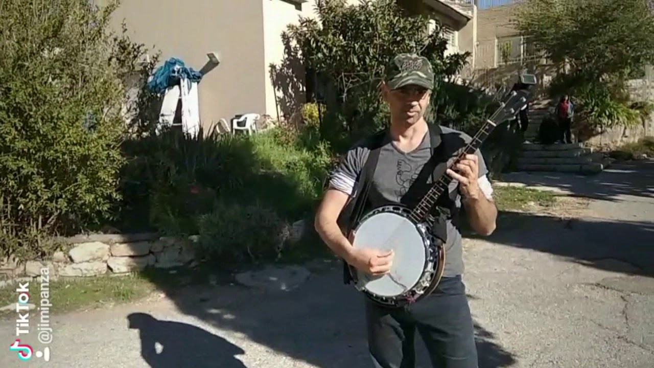 fastest banjo player in Israel - YouTube
