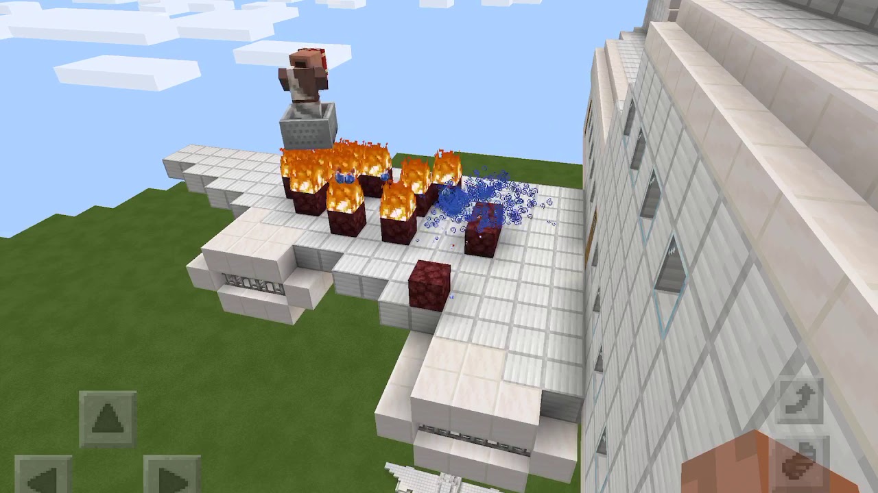 Minecraft Plane Crashes on Fire Helicopter 🚁 - YouTube