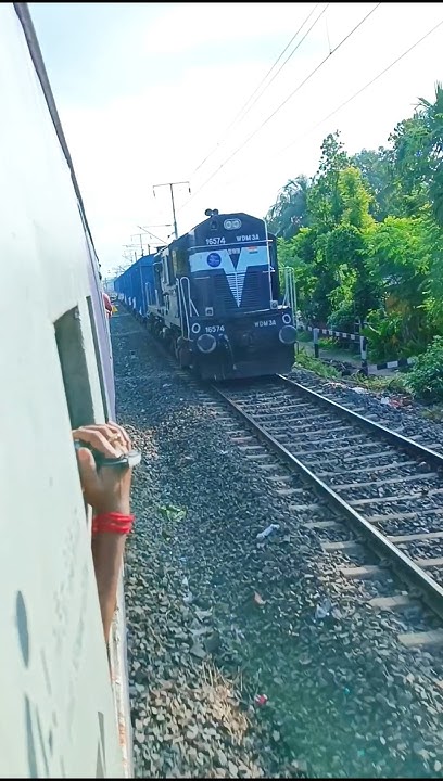 WDM-3A DISEL ENGINE LEAD FREIGHT TRAIN #shorts #reels - YouTube