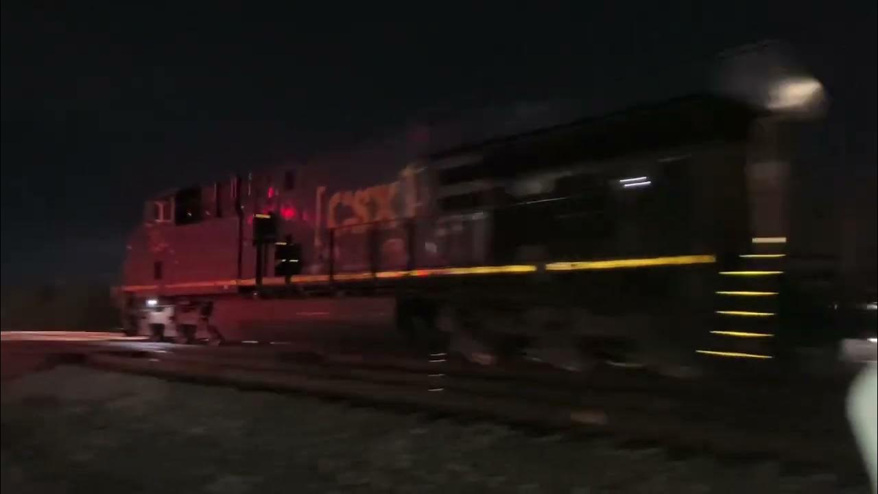 CSX 3312 Leads CSX L640 SB Local Train Florence SC - YouTube