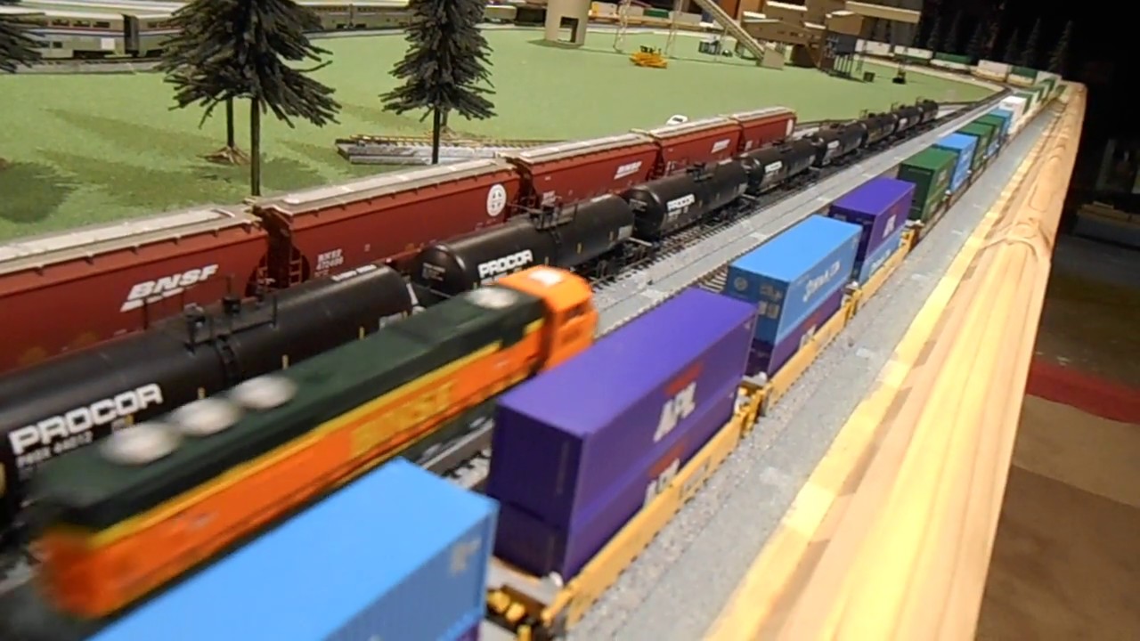 BNSF Unit Coal Train (N Scale) - YouTube