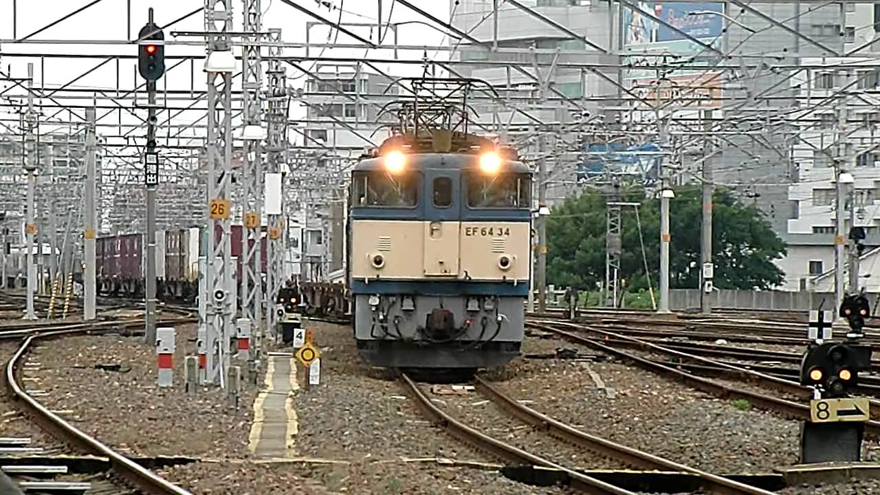 EF64 34号機＋EF64 70号機 名古屋駅 - YouTube