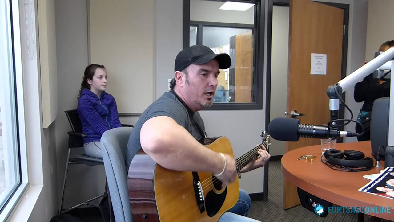 Local country artist Donny Lee performs at Mix 107 Apr. 2015 ...