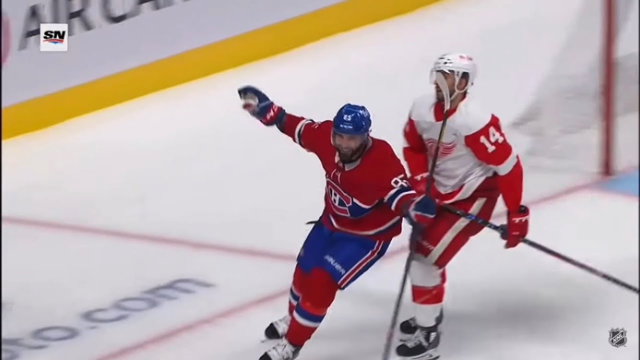 Matthew Perreault hat trick against Red Wings - YouTube