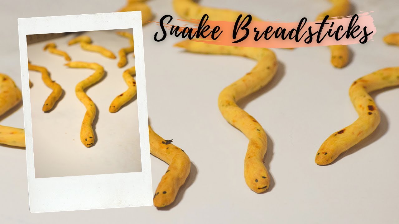 Snake Breadsticks | Halloween Snake Grissini | Easy Teatime Snack - YouTube