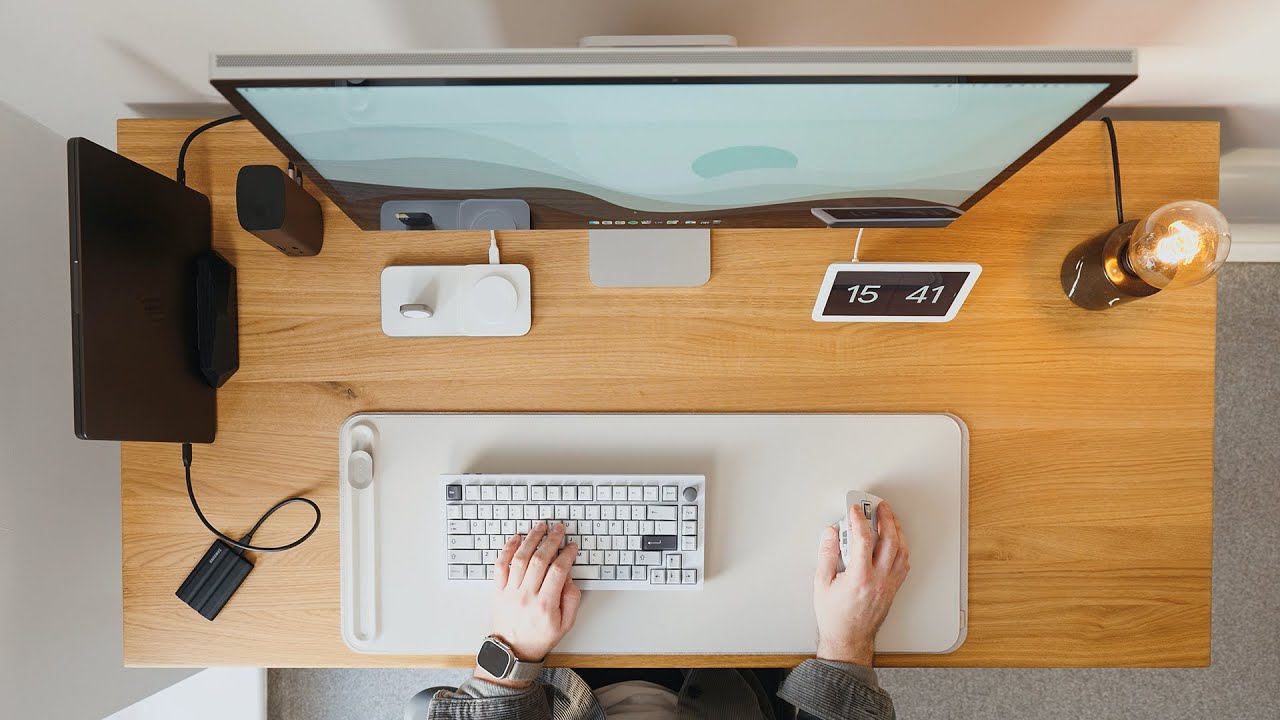 I Built My Dream Desk Setup ($10,000 Budget) - YouTube