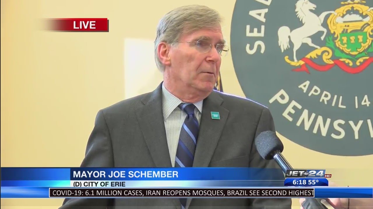 Mayor Joe Schember addresses protest - YouTube