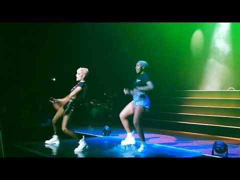 Halsey - Don't Play LIVE @London Eventim Apollo 09/22