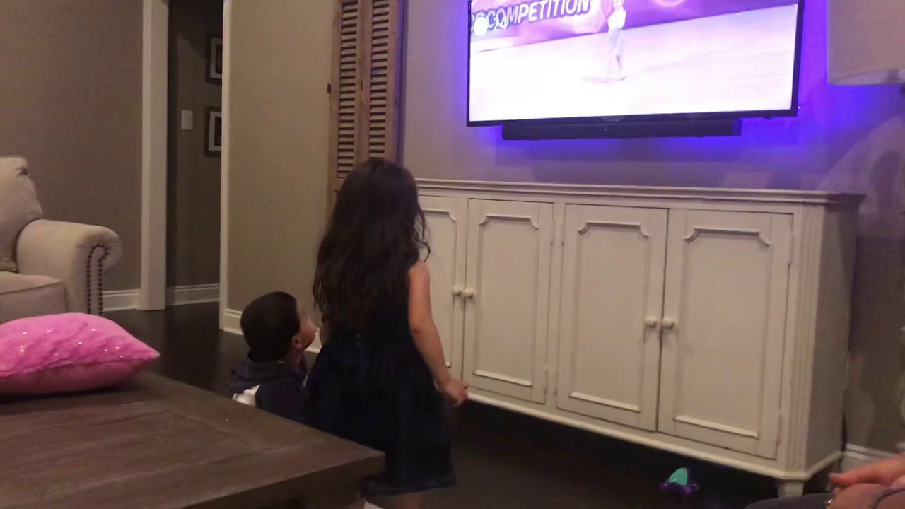 Sarah’s ballet show 2020 - YouTube