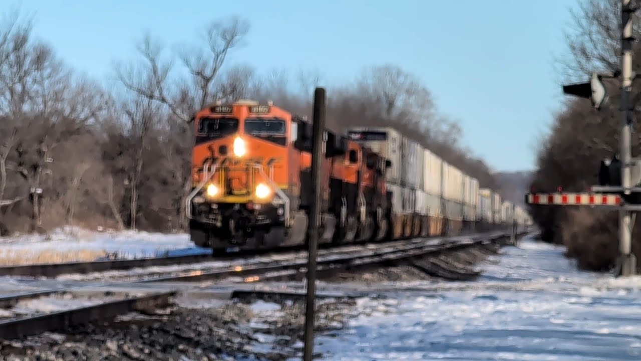 5 Engines | FAST as Freight Trains Go! - YouTube