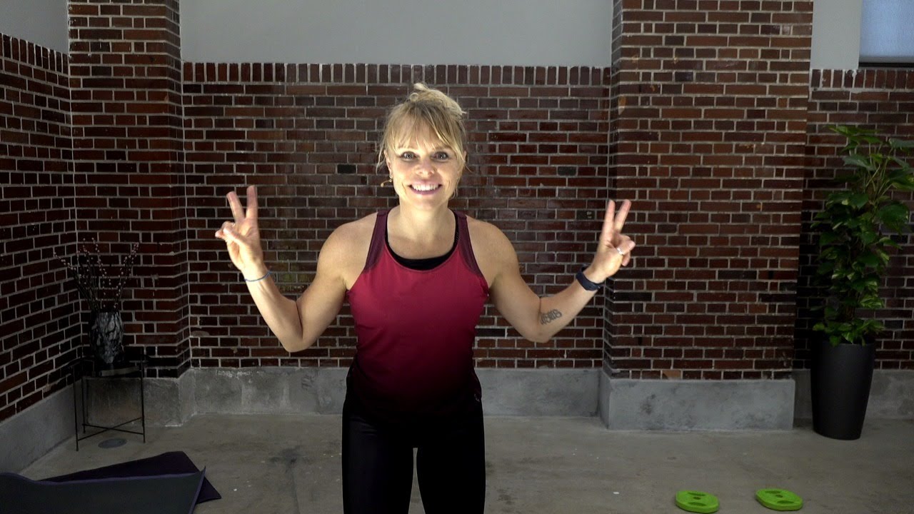 Sund krop er det du får! Træning for ben og mave - YouTube