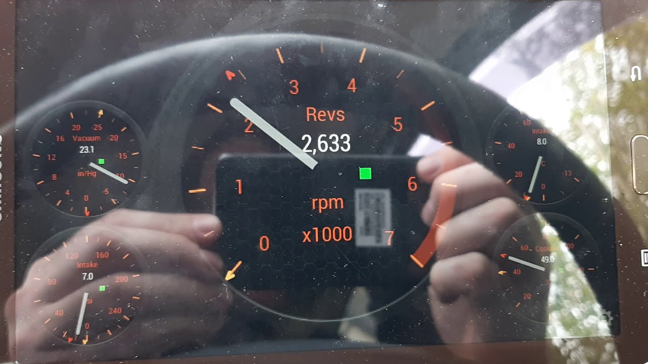 Renault Twingo GT 1.2 Turbo TCE Dash Tablet - YouTube