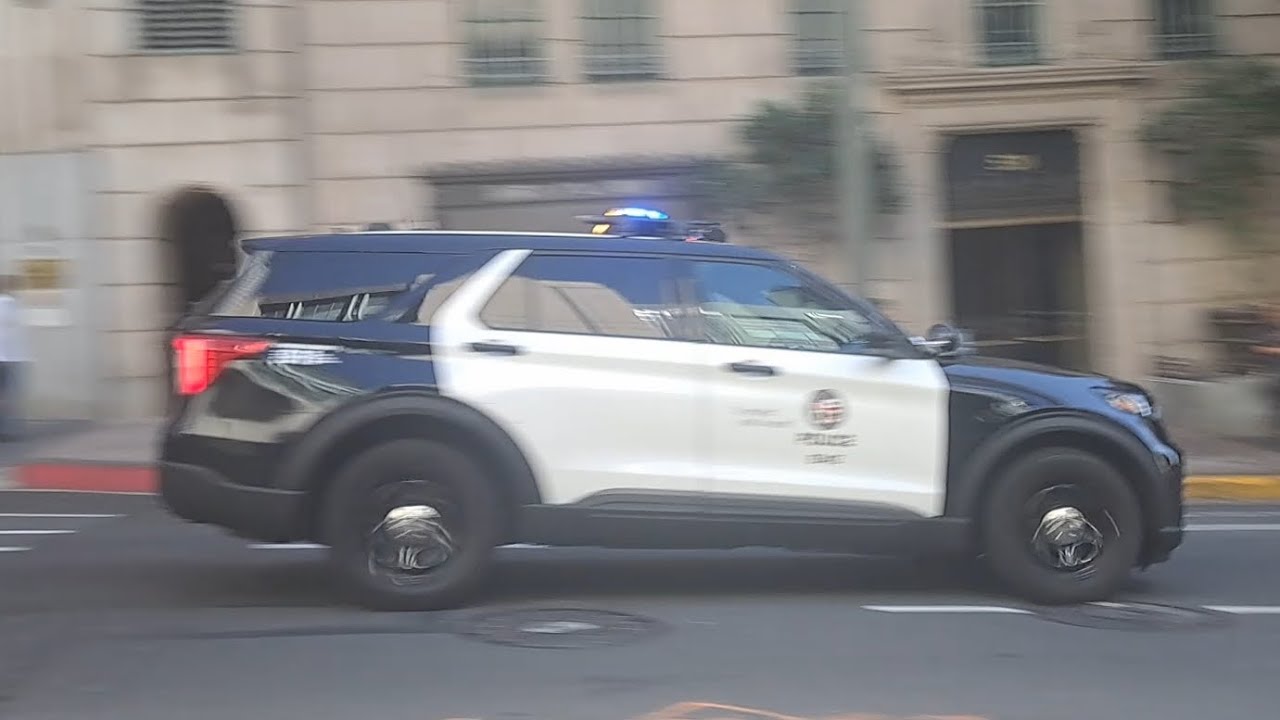 LAPD Ford Explorer FPUI Responding - YouTube