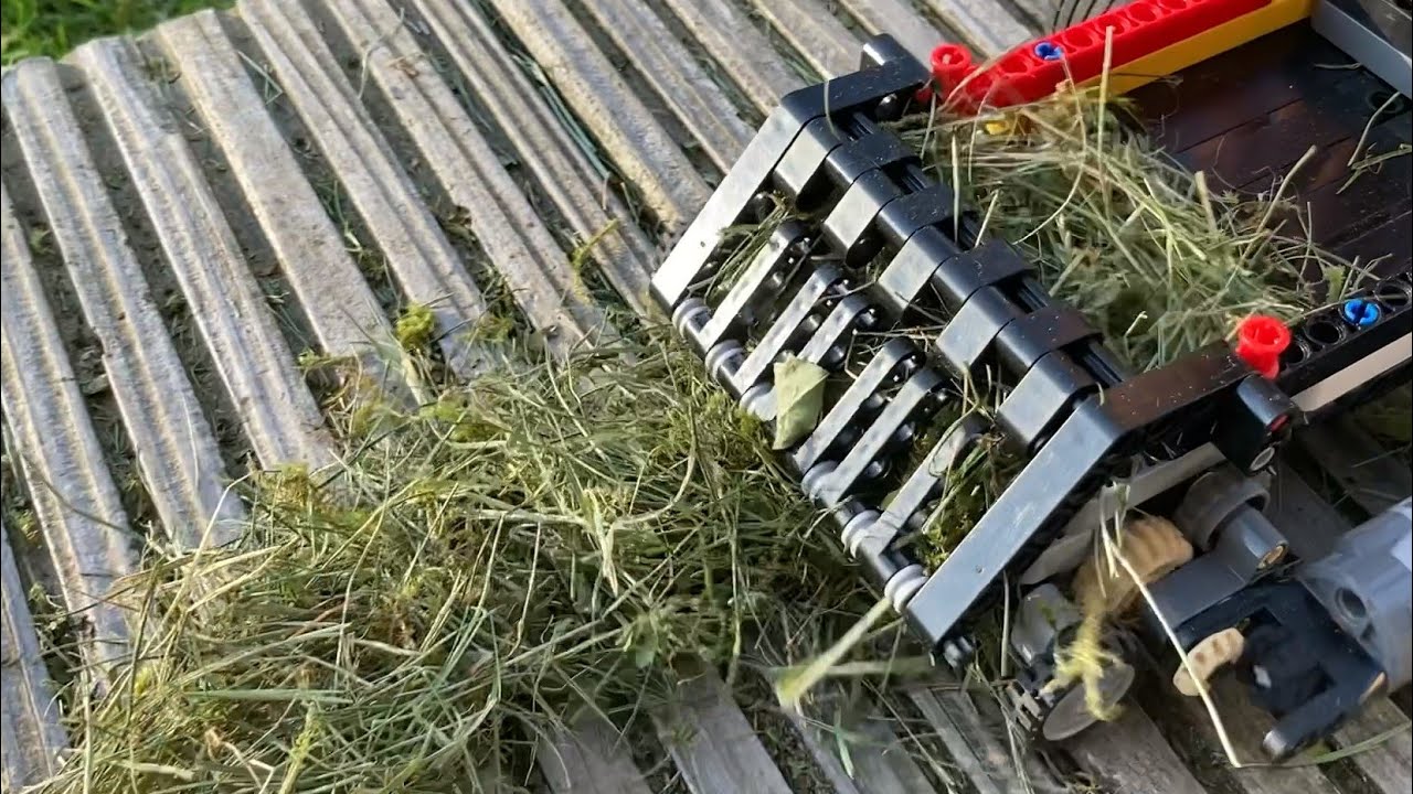Working LEGO Technic Pickup for Hay Baler or Forage Wagon - YouTube
