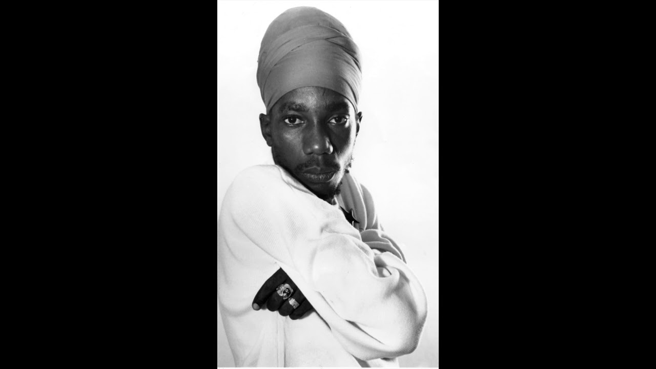 Sizzla - Girls Galore (Belly Full Riddim 2002) - YouTube