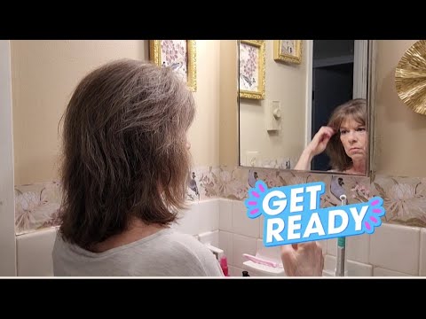Get Ready With Me and a Gift ! - YouTube