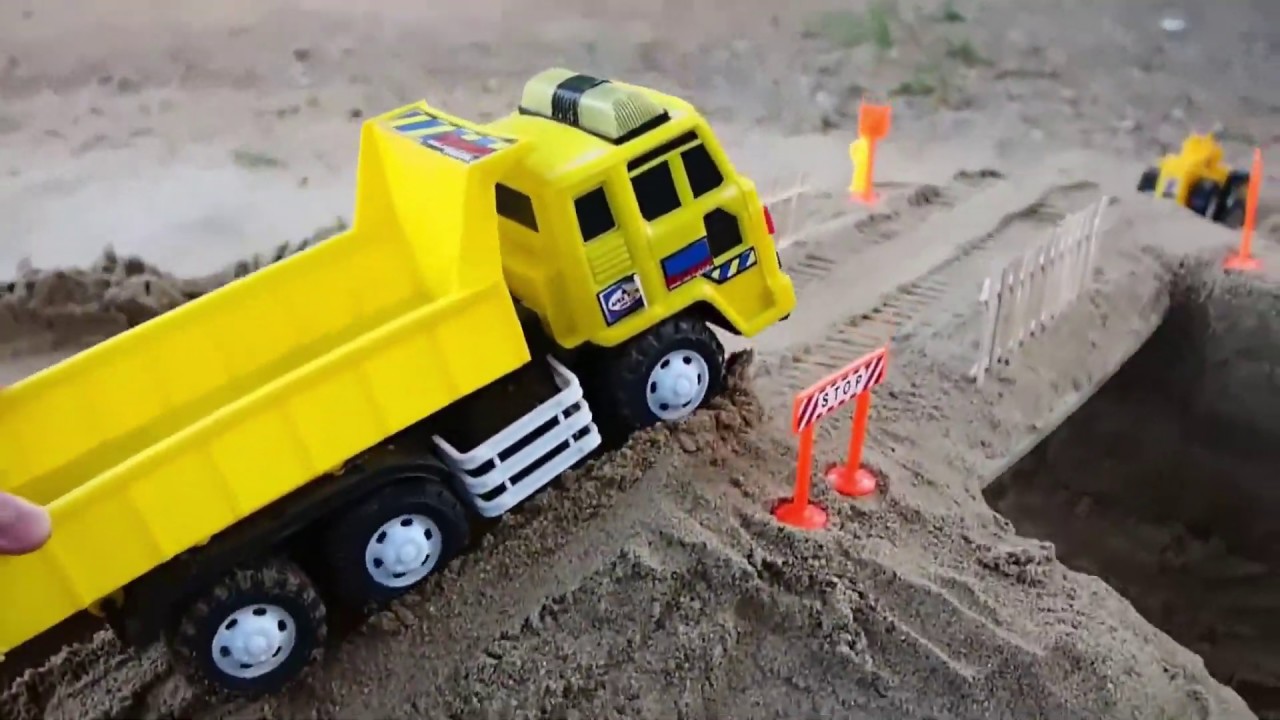 Learning building bridge using toys - Family can spend time with kids ...