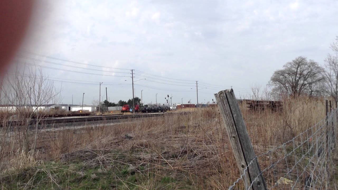 CN yard power GMD1 1437 1444 Oakville yard April 18 2013 - YouTube