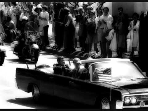 Slender man Hidden in famous pictures! - YouTube