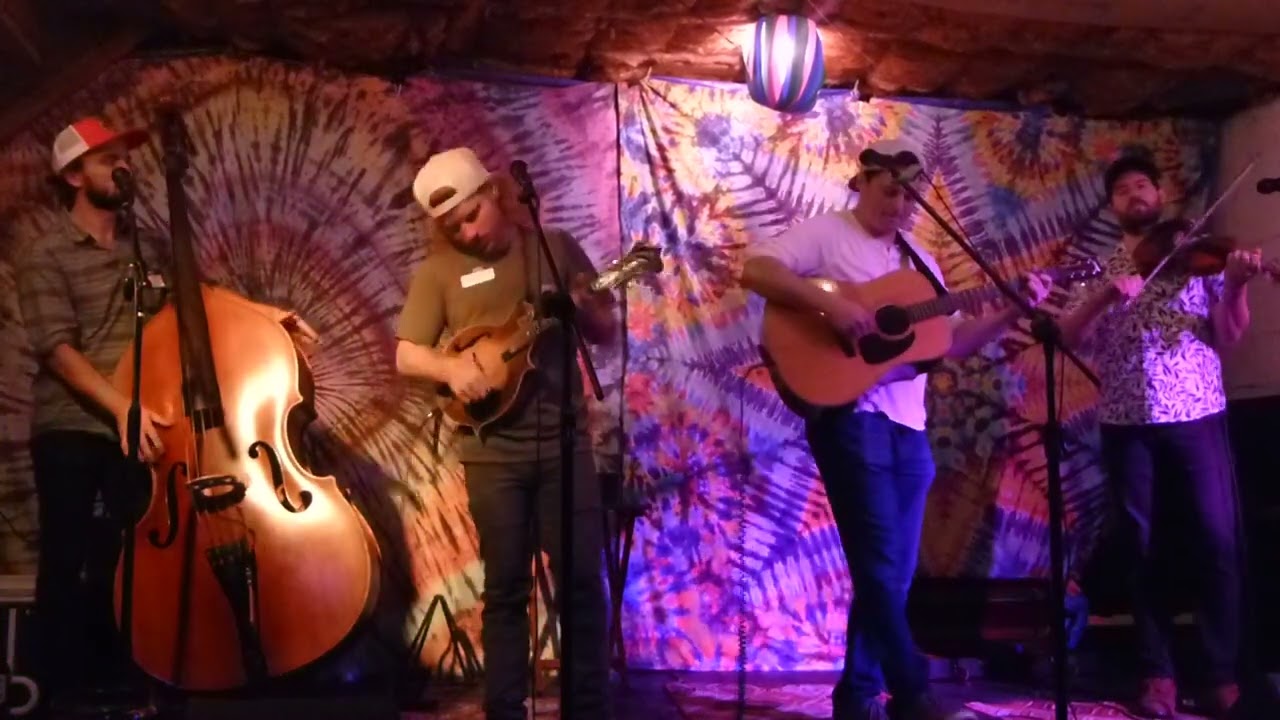 Greenwood Rye "I Know You Rider" - YouTube